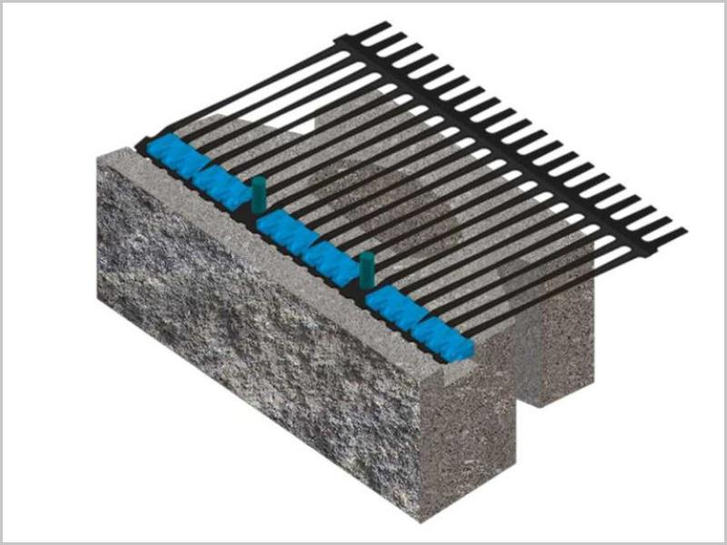 BUILDING A 330M LONG KEYSTONE TW3 RETAINING WALL | Geofabrics Australasia